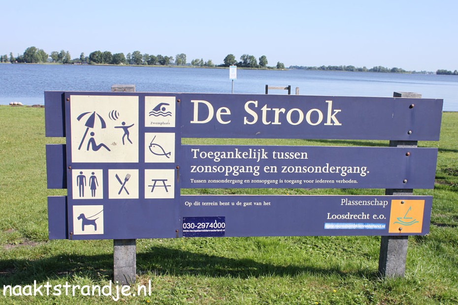 Naaktstrandje De Strook Foto's
